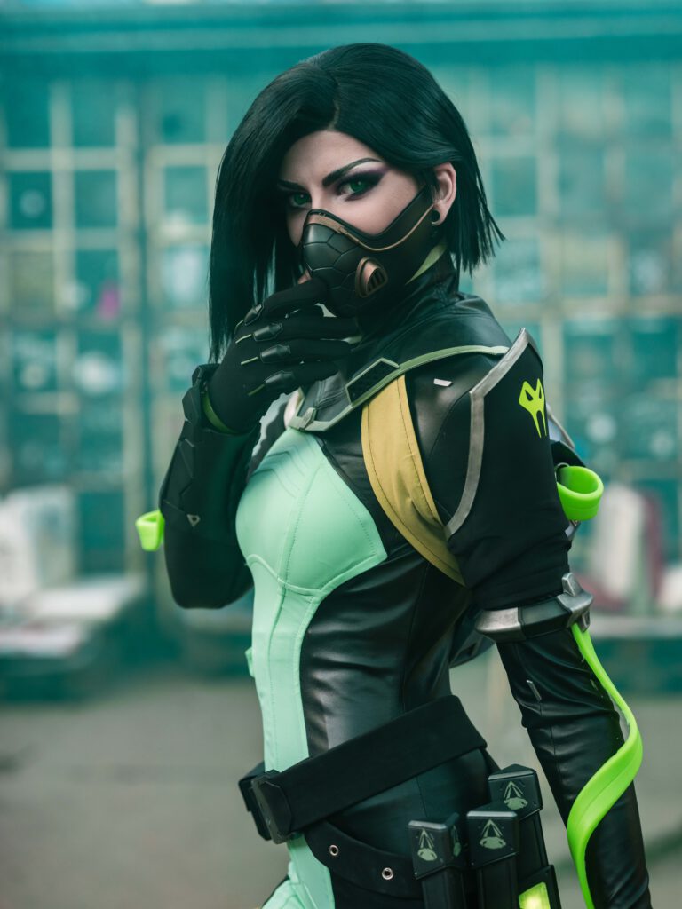 Viper Valorant – Cosplay Showcase – CreativeMod